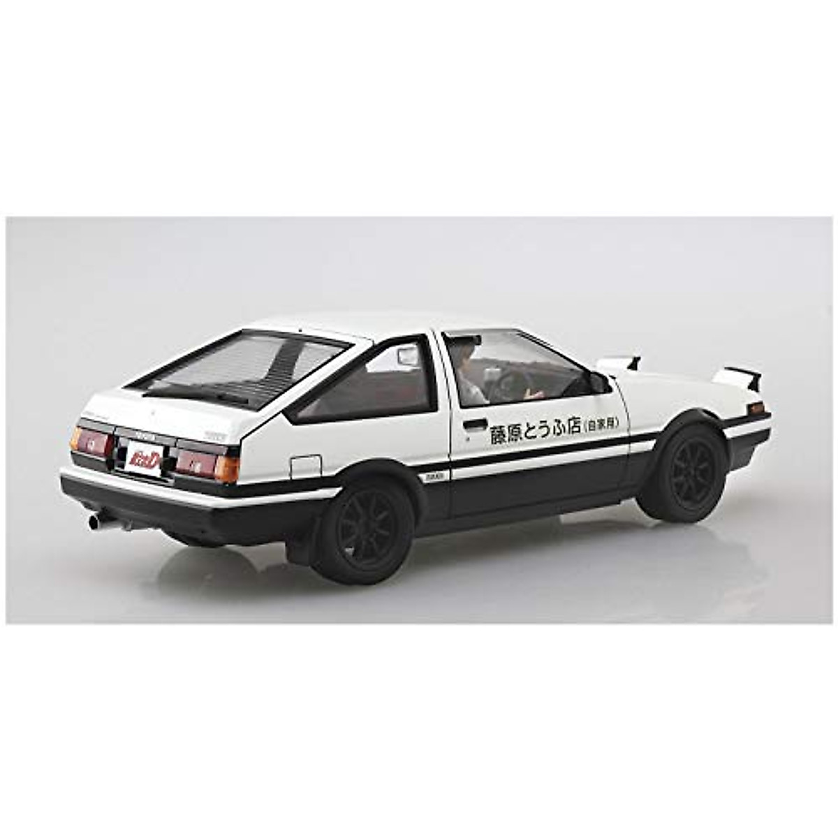 Aoshima Initial D: Fujiwara Takumi AE86 Trueno with Figure 1:24 Scale Model Kit