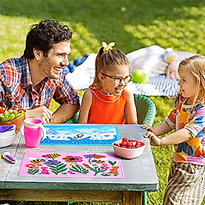 Munchkin® WildLove Reversible Silicone Placemat for Kids, 1pk, Bee