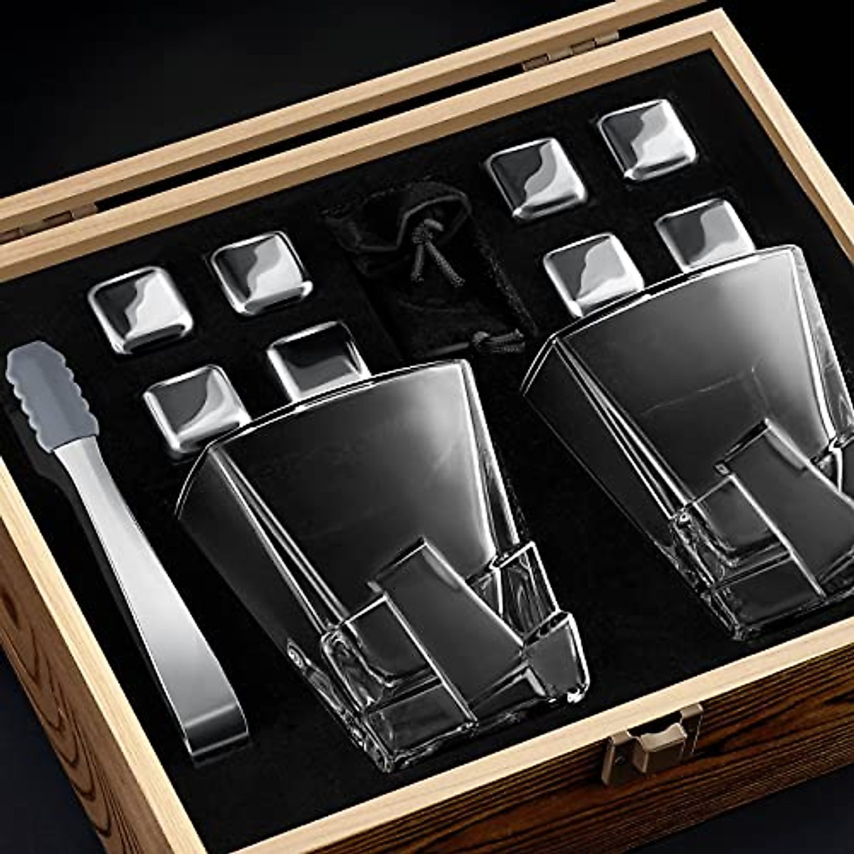 Maverton Whisky Stones and 2 Engraved Glasses for Man - Set of 8 Stones in Customized Box for Birthday - Chilling Stones for Gentleman - Personalized Whiskey Set for him - Name