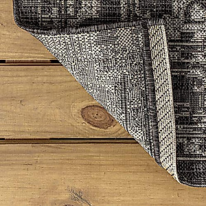 JONATHAN Y SMB104C-4 Malta Bohemian Medallion Textured Weave Indoor Outdoor Area Rug, Coastal, Traditional, Transitional Easy Cleaning,Bedroom,Kitchen,Backyard,Patio,Non Shedding, Black/Gray, 4 X 6