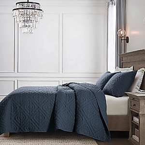 R.SHARE Oversized California King Size Quilt Bedding Sets with Pillow Shams, Navy Blue Cal King Lightweight Soft Bedspread Coverlet for All Season, 118x106 inches