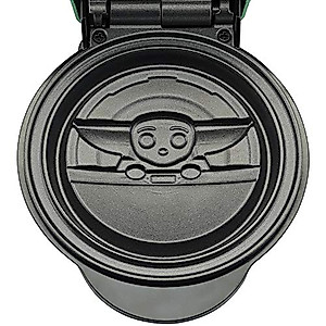 The Child 4" Mini Waffle Maker, The Mandalorian