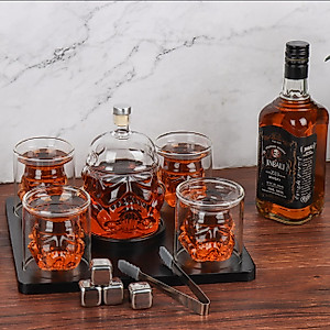Yingluo Transparent Creative Whiskey Decanter Set With 4 Glasses,Flask Carefe,Whiskey Carafe for Wine,Scotch,Bourbon,vodka,Liquor-750ml Gifts for Men (1 DECANTER + 4 GLASSES)