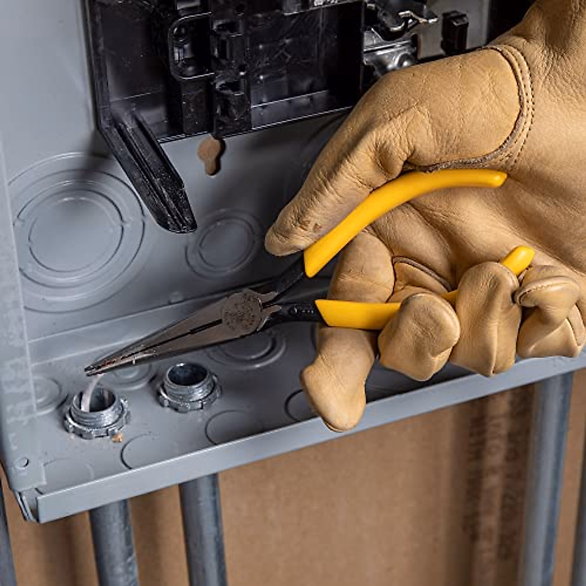 Klein Tools D203-7 Needle Nose Pliers, Long Nose Side Cutters, Heavy Duty Alligator Pliers, 7-Inch