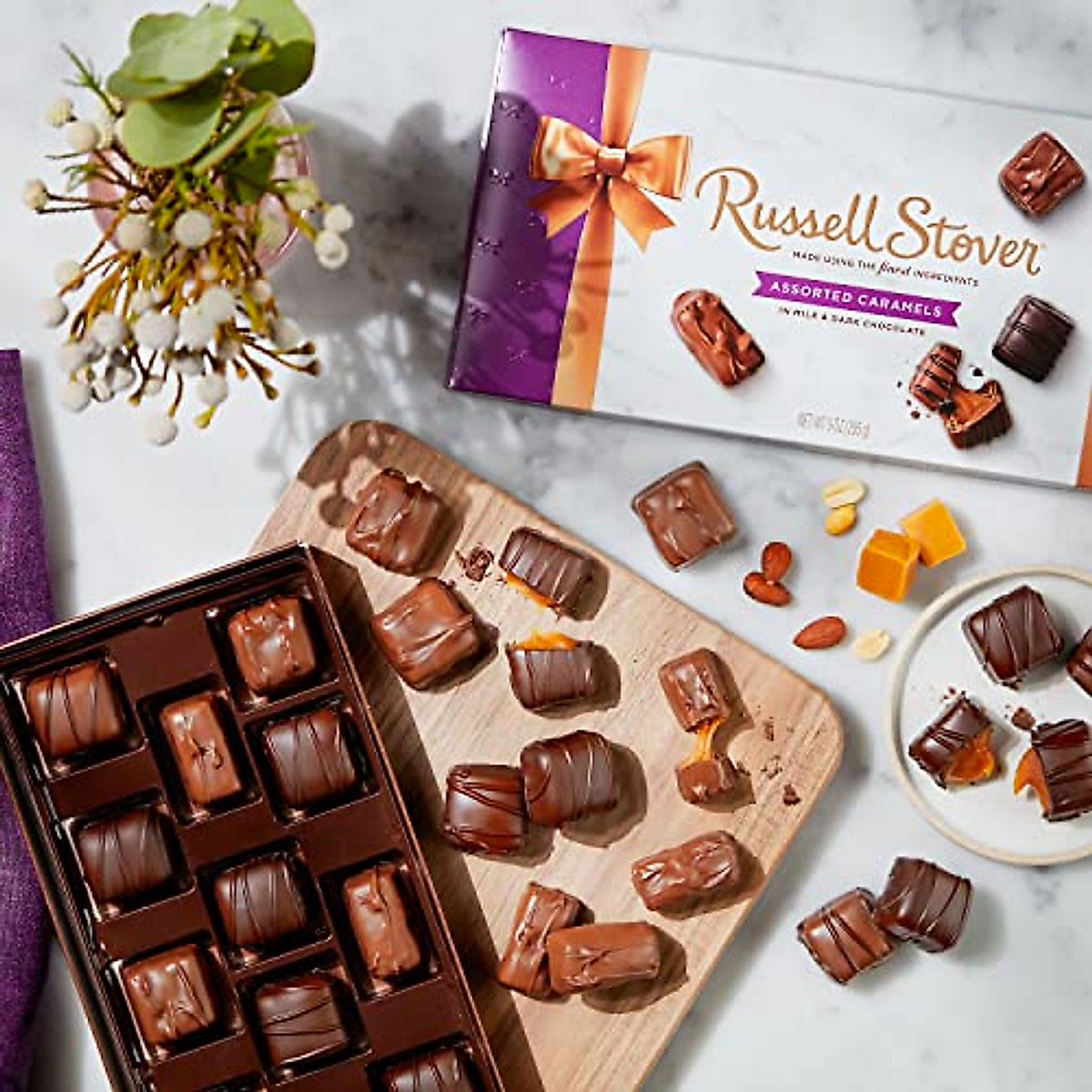 Russell Stover, Assorted Caramels in Milk and Dark Chocolate, Chocolate Gift Box, 9 Ounce