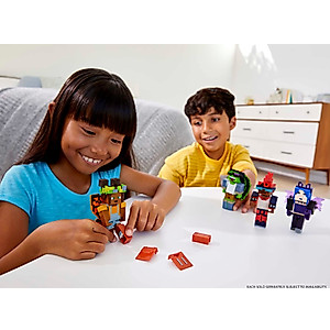 Mattel Minecraft Creator Series Wrist Spikes Figure, Collectible Building Toy, 3.25-inch Action Figure with Accessories, Gift for Ages 6 Years & Older