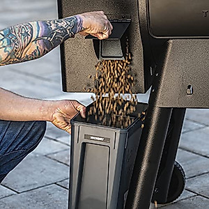 Traeger Pellet Grills BAC637 Stay Dry Pellet Bin, Wood Pellet Storage with Locking Lid, Black