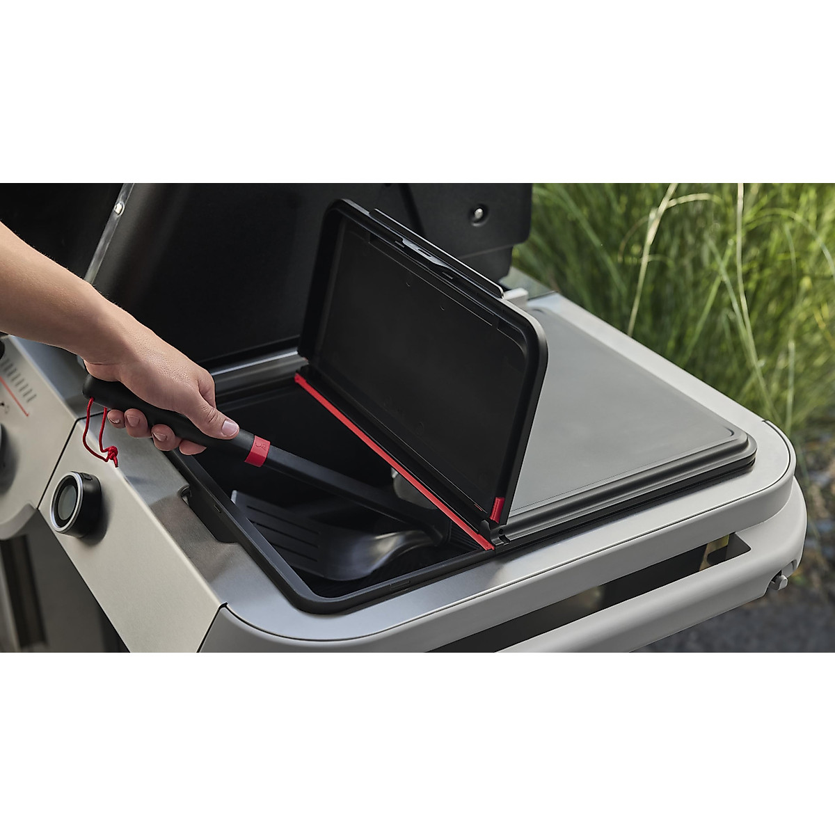 WEBER WORKS OUTDOOR STORAGE BIN