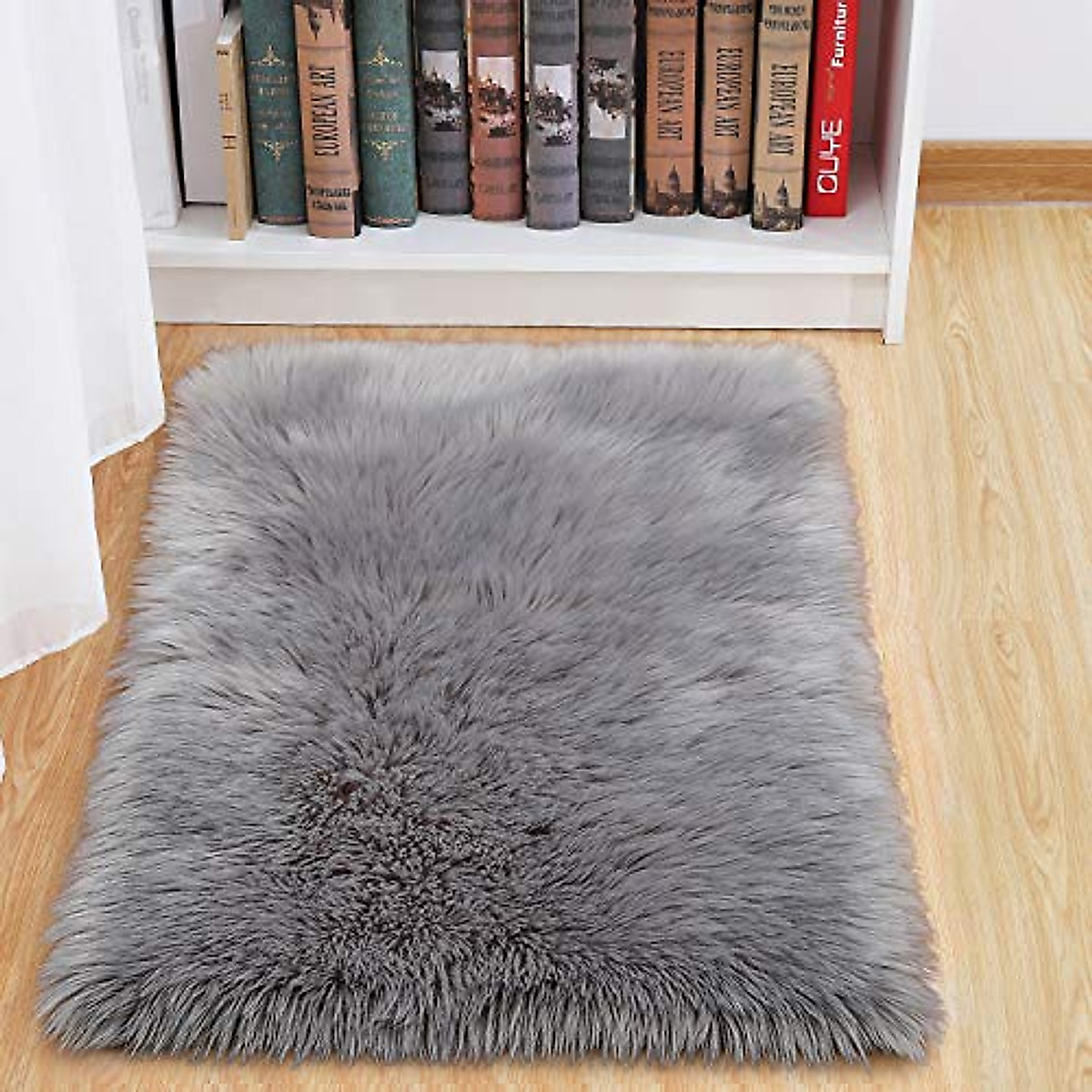 junovo Luxury Fluffy Area Rugs Furry Rug for Bedroom Faux Fur Sheepskin Nursery Rugs Fur Carpet for Kids Room Living Room Home Decor Floor Mat, Rectangle 2ft x 3ft Grey