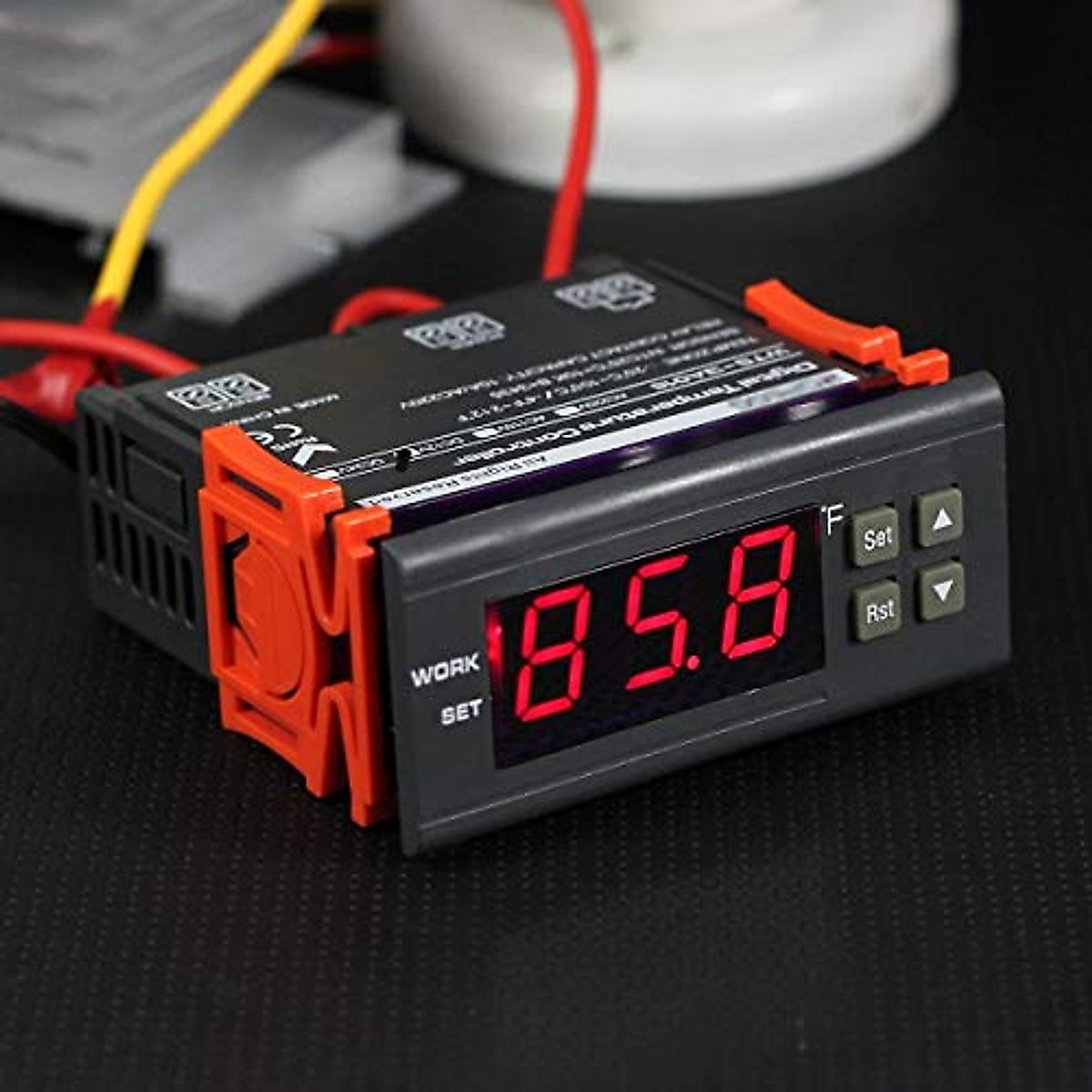 bayite AC 110V Fahrenheit Digital Temperature Controller 10A 1 Relay with Sensor