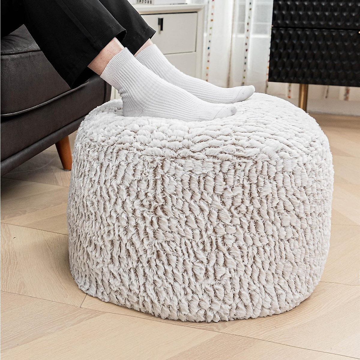 Asuprui Pouf Ottoman Unstuffed Pouf Ottoman Foot Rest No Filler Soft Fur Foot Stool 20x20x12 Inches Fuzzy Chair Floor Pouf Chair Foot Rest with Storage for Living Room Bedroom Snow Coffee Pouf Cover