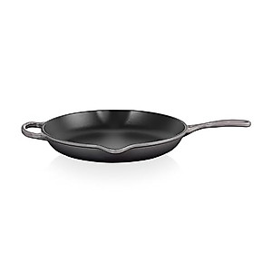 Le Creuset Enameled Cast Iron Signature Iron Handle Skillet, 11.75" (2-3/8 qt.), Oyster