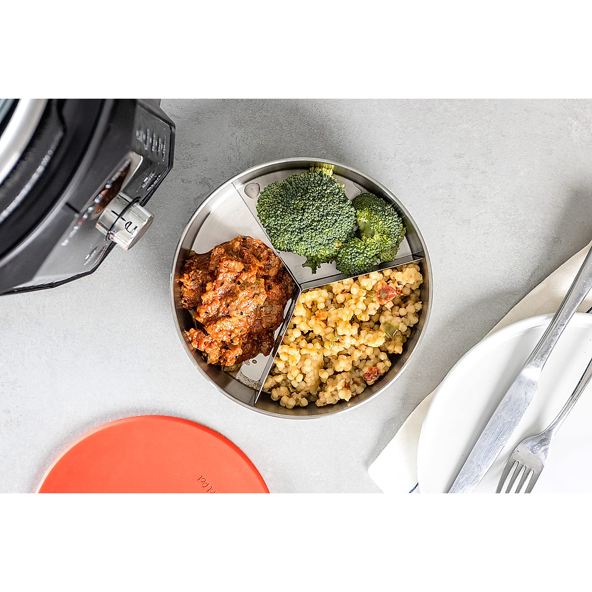 Instant Pot Official Round Cook/Bake Pan with Lid & Removable Divider, 7-inch, 32 ounce capacity, Red with Solid base