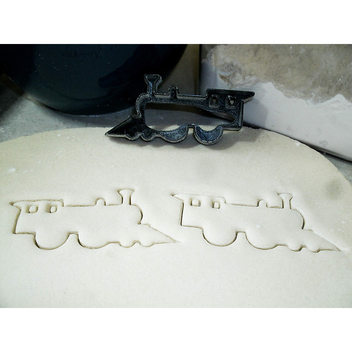 POLAR EXPRESS THEME NORTH POLE TRAIN CHRISTMAS MOVIE BOOK SET OF 6 COOKIE CUTTERS MADE IN USA PR1122