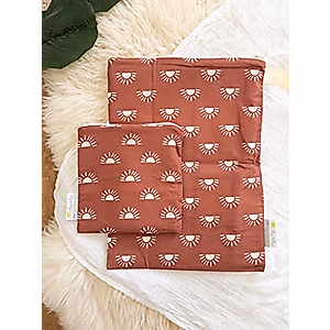 Itzy Ritzy Sealed Wet Bag with Handle – Wet Bag for Travel, Swimsuits, Cloth Diapers, Gym Clothes & Toiletries - Washable & Reusable w/Water Resistant Lining - Measures 11” x 14” (Terracotta Sunrise)