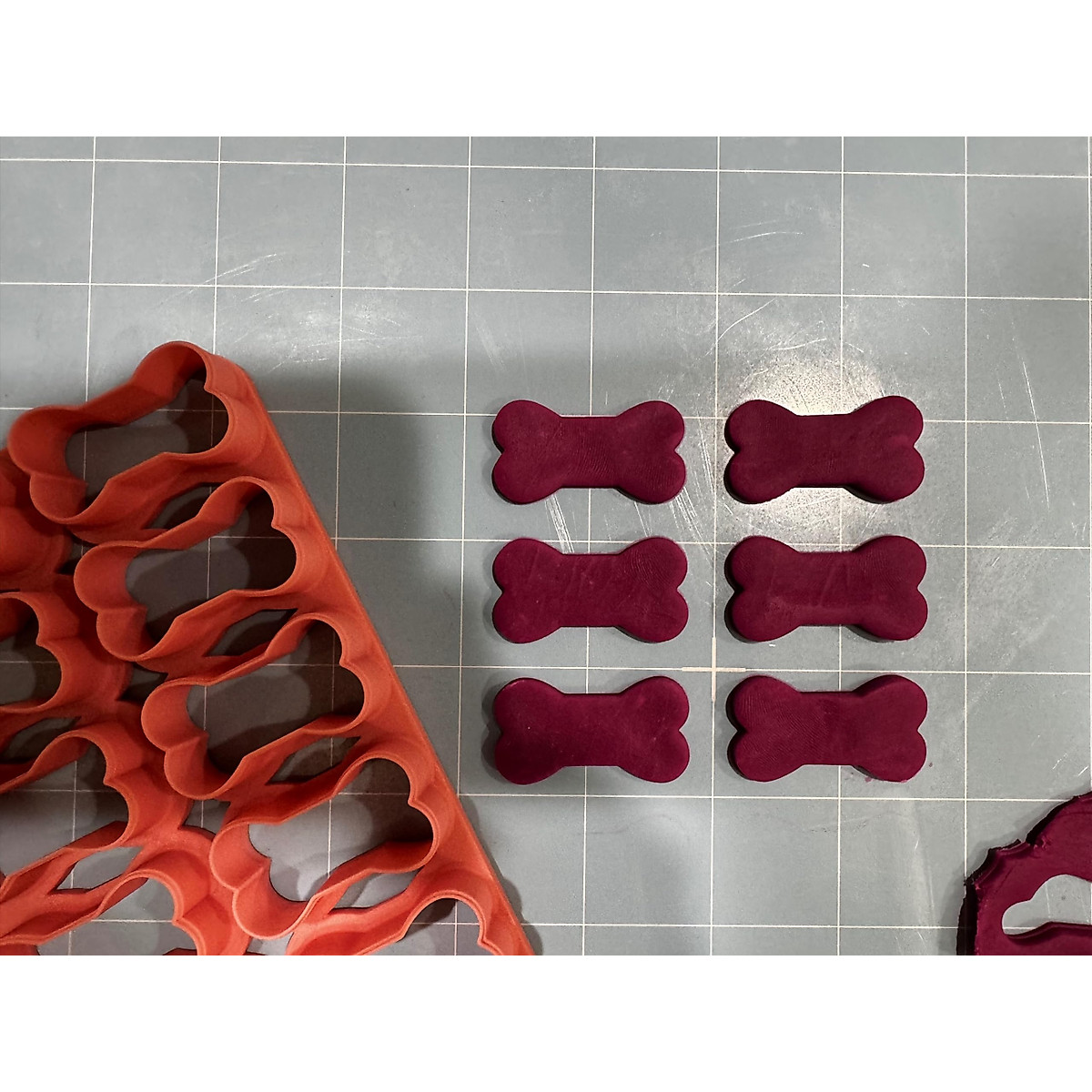 Dog Bone Multicutter (1.5" x 24 bones)