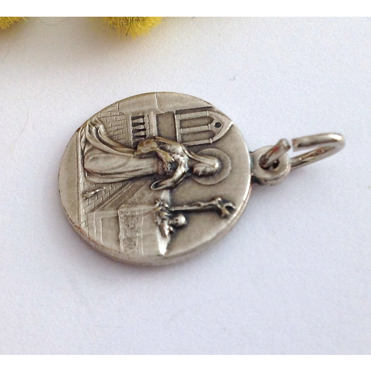 SAINT RITA FROM CASCIA MEDAL - THE PATRONESS OF LOST AND IMPOSSIBLE CAUSES - 100% MADE IN ITALY (Round Shape)