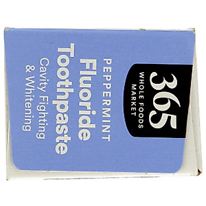 365 by Whole Foods Market, Fluoride Cavity Fighting and Whitening Toothpaste, 5.5 Ounce