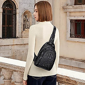 PIJUSHI Crocodile Leather Sling Bag for Men Casual Daypack Sling Backpack(PE020 Black)