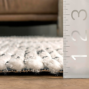 nuLOOM Carlina Geometric Shag Fringe Area Rug, 5x8, Beige