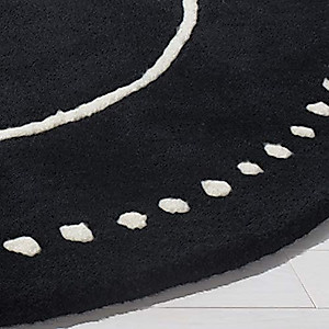 SAFAVIEH Bella Collection Area Rug - 5' Round, Navy Blue & Ivory, Handmade Dotted Border Wool, Ideal for High Traffic Areas in Living Room, Bedroom (BEL151G)
