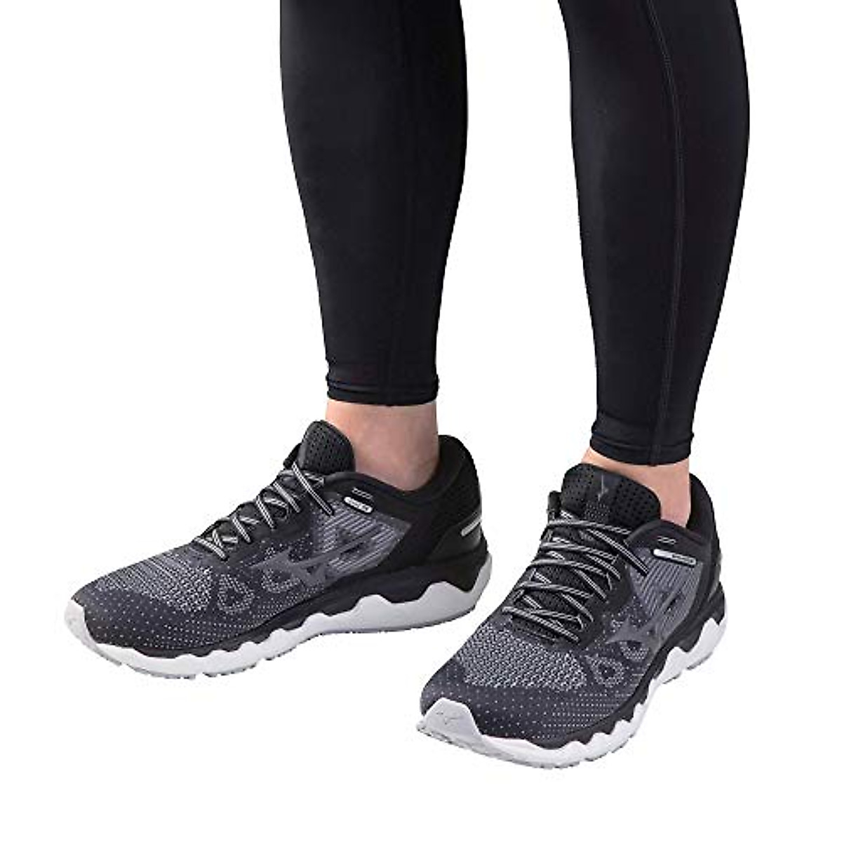 Mizuno Men's Wave Horizon 5 Running Shoe, Black/Lunar, 10