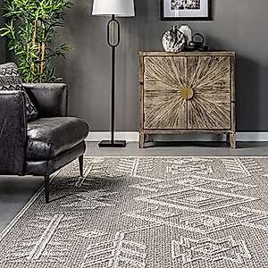 nuLOOM Theresa Textured Southwestern Area Rug, 6' 7" x 9', Grey