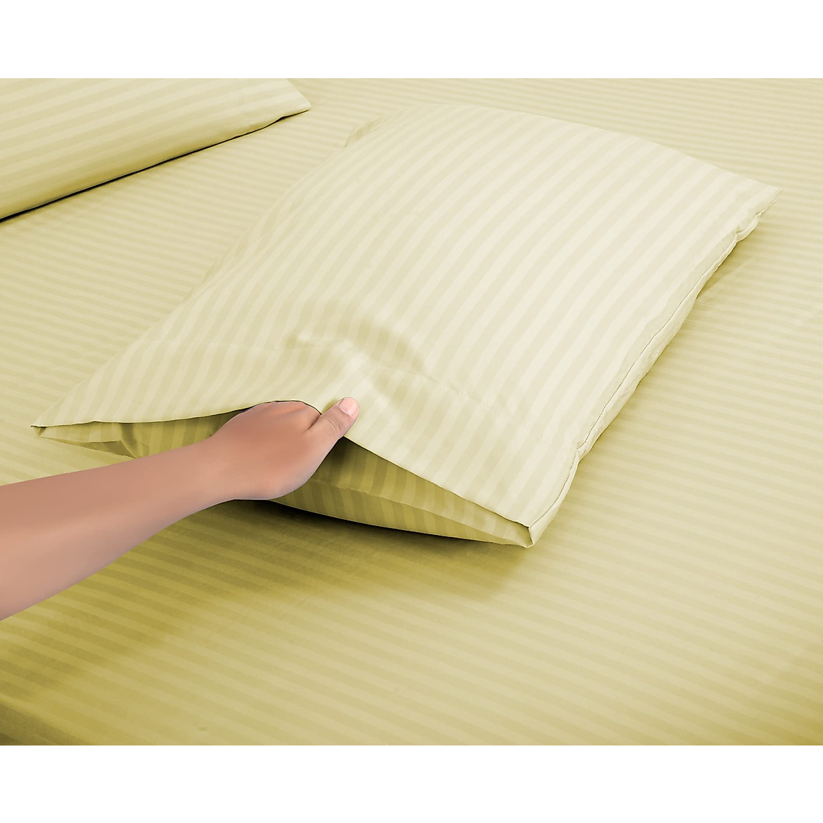 ROYALE LINENS 4 Piece Full Sheets Set - Soft Brushed 1800 Microfiber Bedding - 1 Fitted, 1 Flat Sheet, 2 Pillow Cases - Wrinkle Free & Fade Resistant - Hotel Luxury Bed Sheets (Stripe Beige, Full)