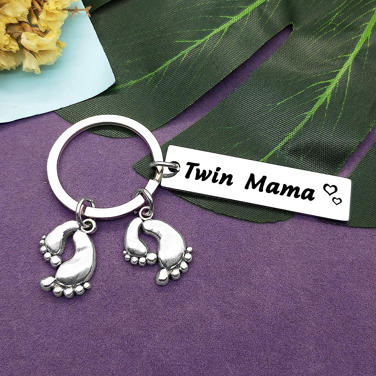Twin Mom Gift Keychain New Mom Gift Jewelry Mommy to Be Gift Mother of Twins Jewelry Twin Mama Keyring Key Chain Pregnant Gift Twins Mother Jewelry First Time Mom Gift Pregnancy Announcement Gift