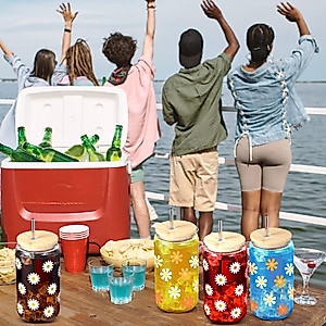 Nuenen 4 Pcs 16oz Daisy Flower Glass Cup with Lids and Straws Iced Coffee Glass Cup Cute Aesthetic Cups Glass Coffee Tumbler for Women Friend Her Birthday Gifts (Daisy)