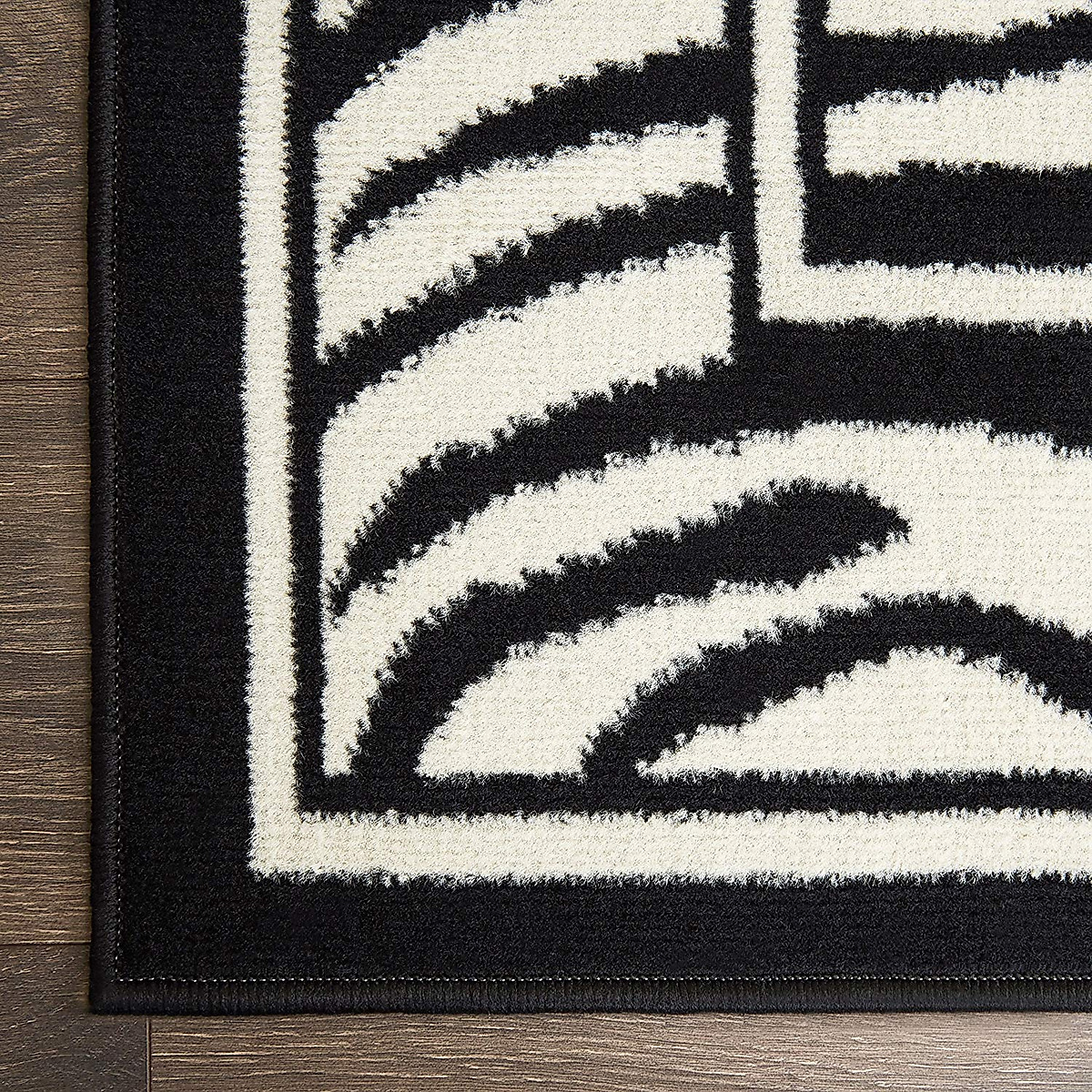 Champion Rugs Zebra Print Rug Contemporary Area Rugs Zebra Rugs Large Zebra Rugs for Living Room Animal Print Rug Black White (5' 3" X 7' 5")