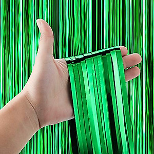 WILLBOND 6 Pieces Green Foil Curtain Metallic Tinsel Foil Backdrop Fringe Curtains St. Patrick's Day Foil Curtain Shimmer Curtain for Irish Festival Birthday Wedding Party Decoration, 3.3 x 8.2 Feet