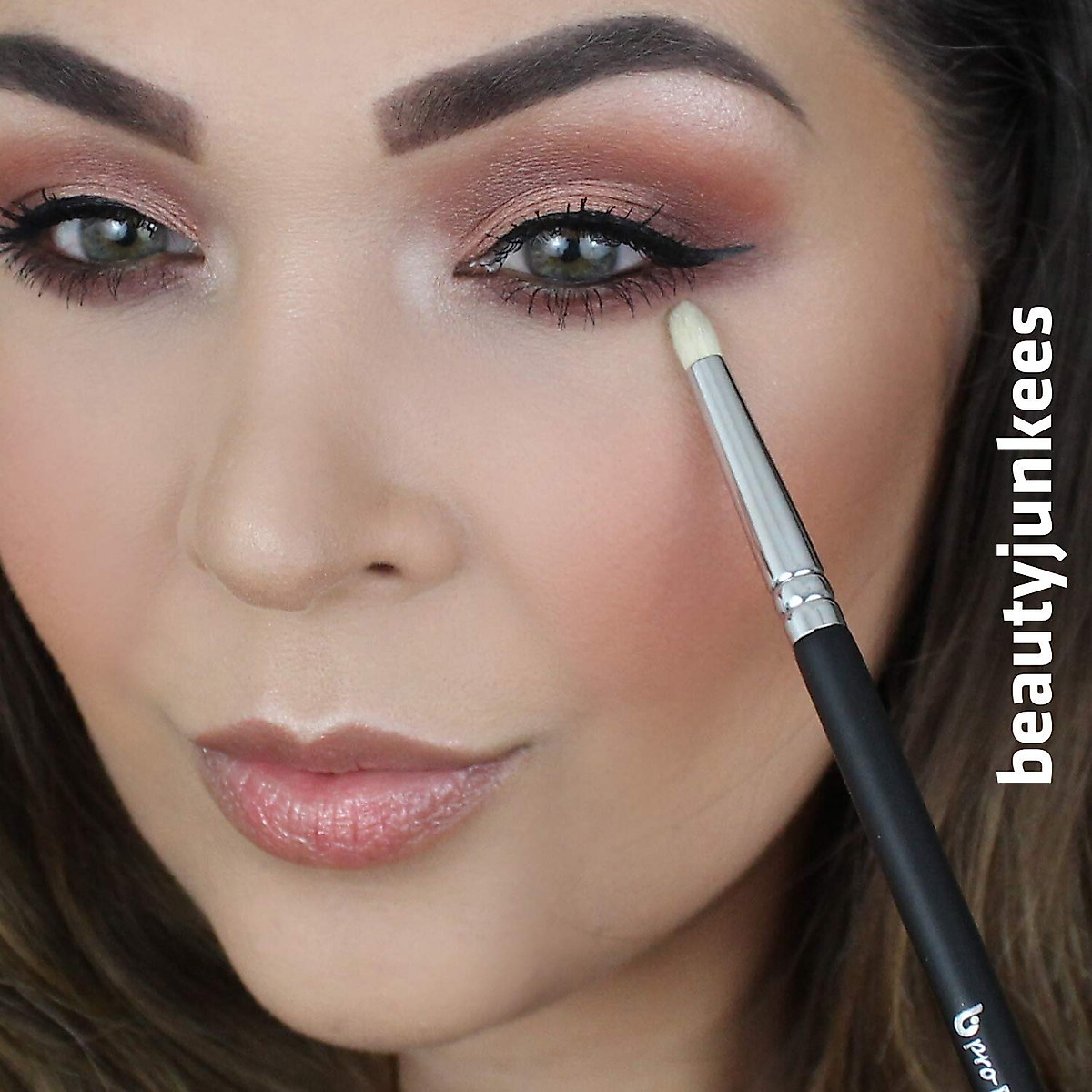 Pencil Eyeshadow Smudge Makeup Brush - Beauty Junkees Professional Eyeliner Smudger Make Up Brush, Small Soft Firm Pointed Natural Hair Bristles for Blending Eye Shadow Liner, Premium Quality