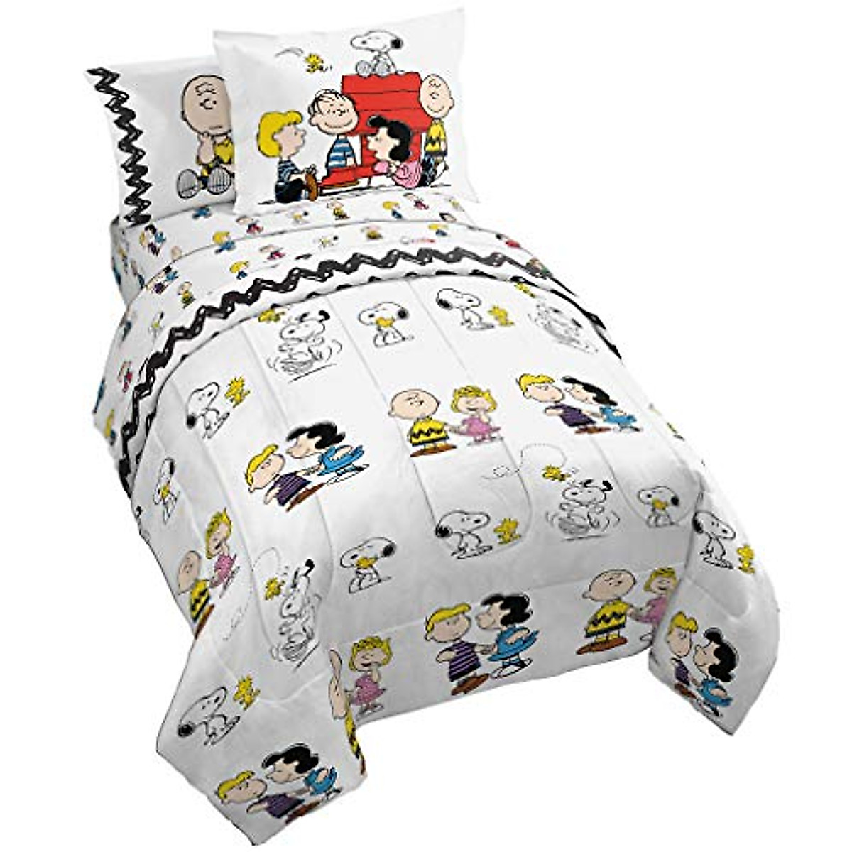Jay Franco Peanuts Classic Pals 5 Piece Twin Bed Set - Includes Reversible Comforter & Sheet Set - Bedding Features Snoopy & Charlie Brown - Super Soft Fade Resistant Microfiber