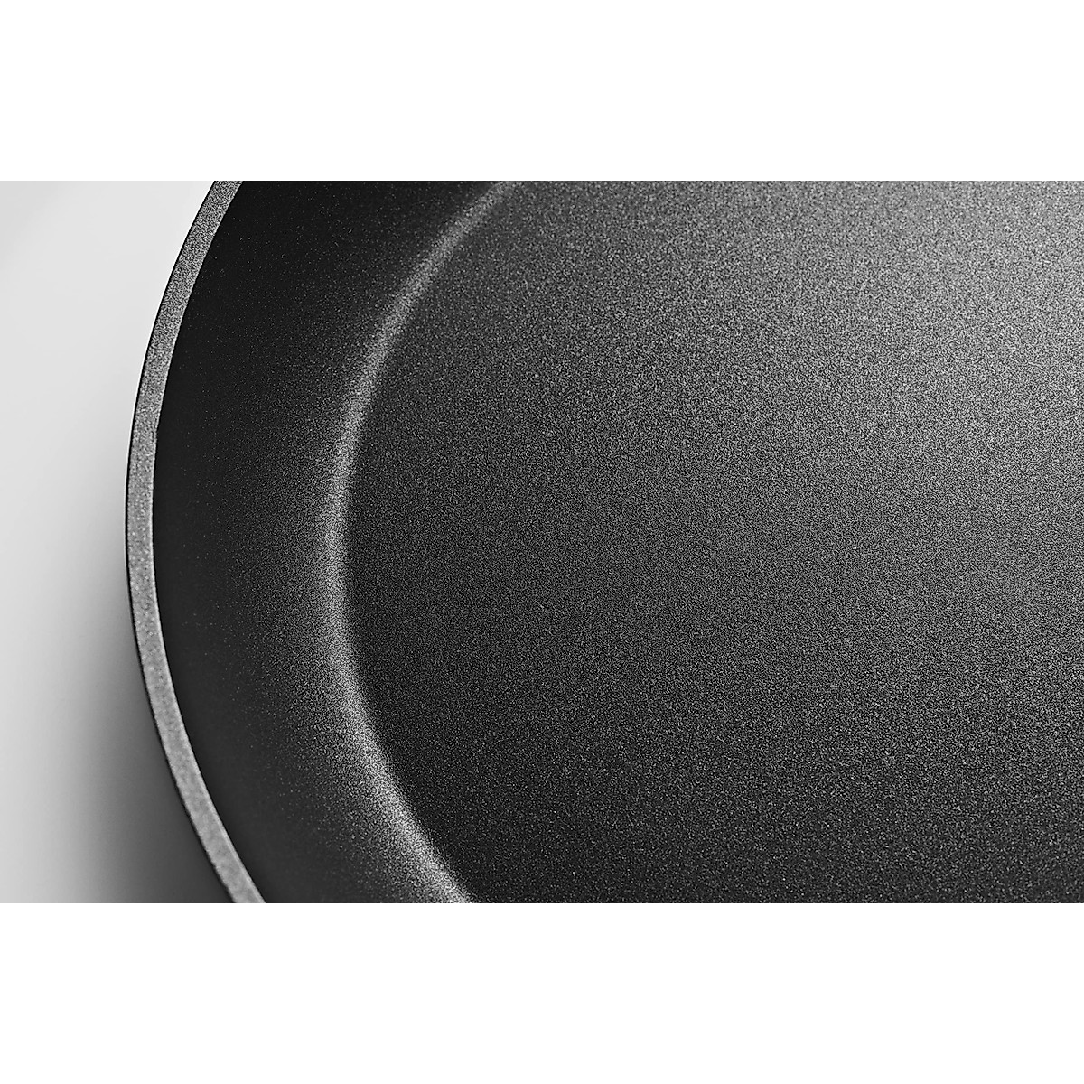 Eva Solo | Nordic Kitchen Saute Pan | Lightweight Aluminium, Easy Handling & Low Weight | Suitable for all Heat Sources – Including Induction | Easy to Clean | Danish Design, Functionality & Quality