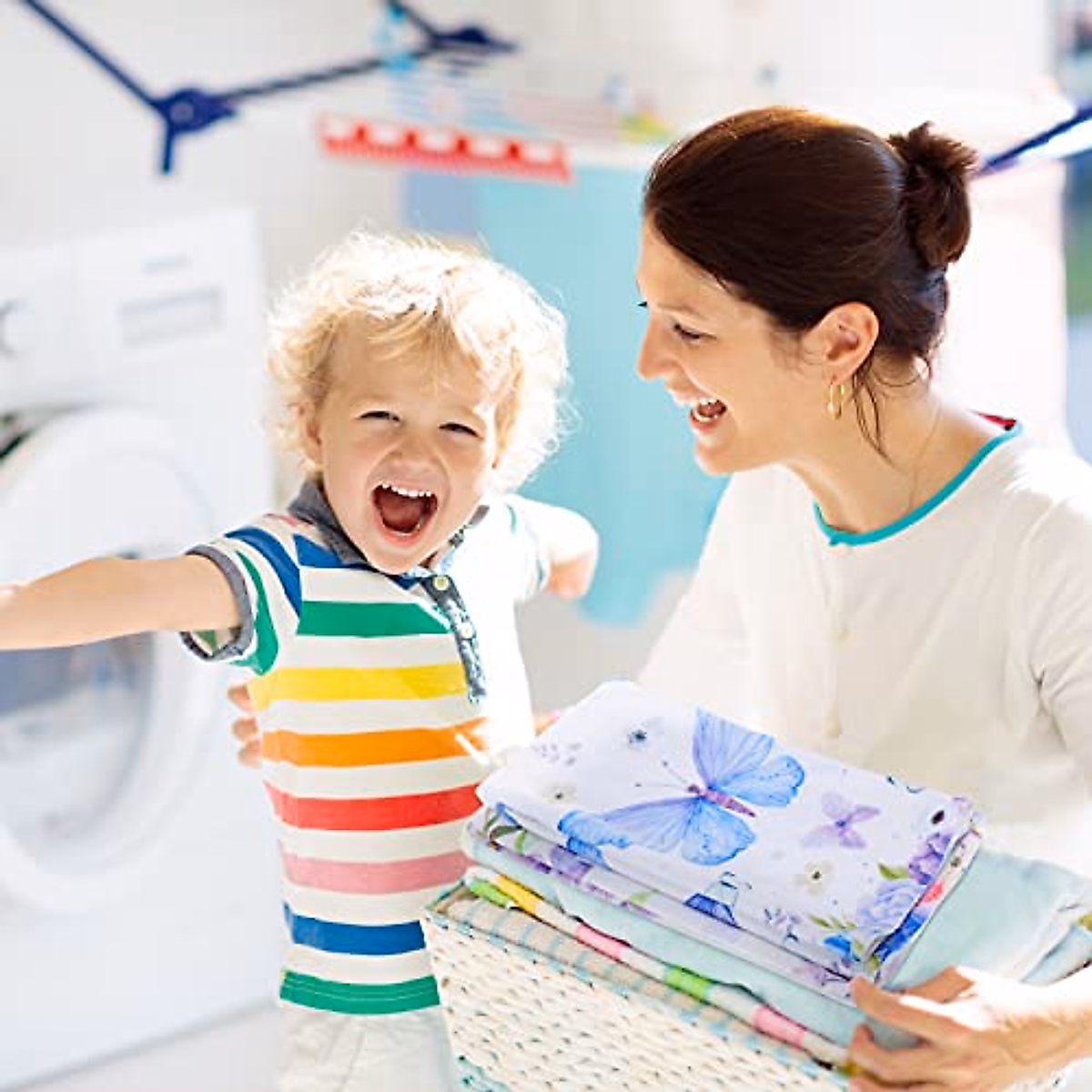 2 Pcs Floral Lilacs and Butterflies Hand Towels Floral Purple Lilacs Hand Towels Spring Flowers Hand Towels for Bathroom Wedding Baby Shower Decorative Towels, 19.7 x 27.6 inches