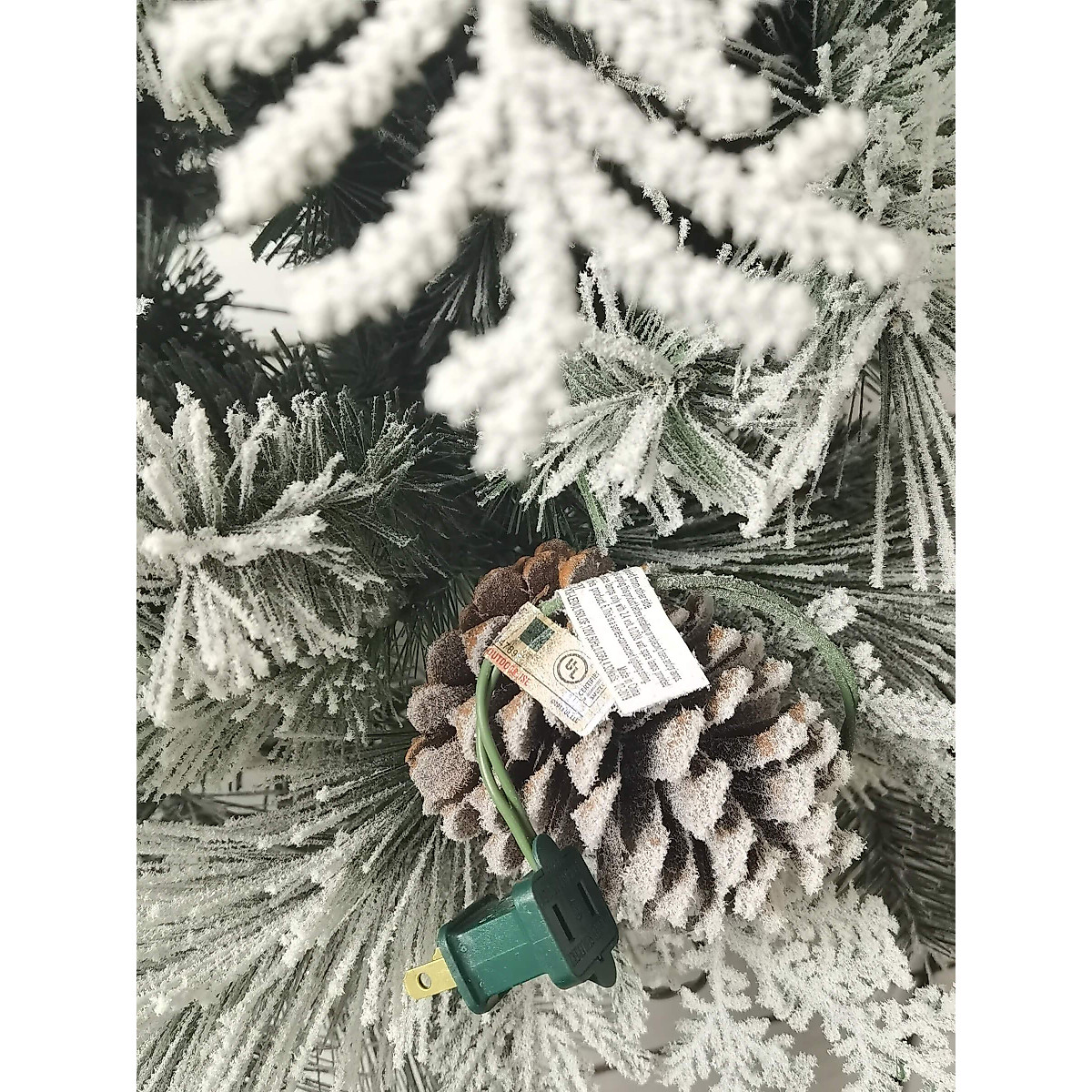 Kuopociaga Flocked Artificial Christmas Tree Prelit 650 LED Lights 7.5 Feet Pine