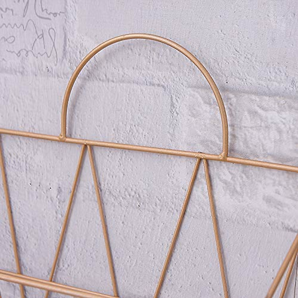 Tauzveok Wrought Iron Simple Bookshelf Wall Living Room Rack Wall Hanging Hanging Room Creative Newspaper Stand Storage Shelf,White