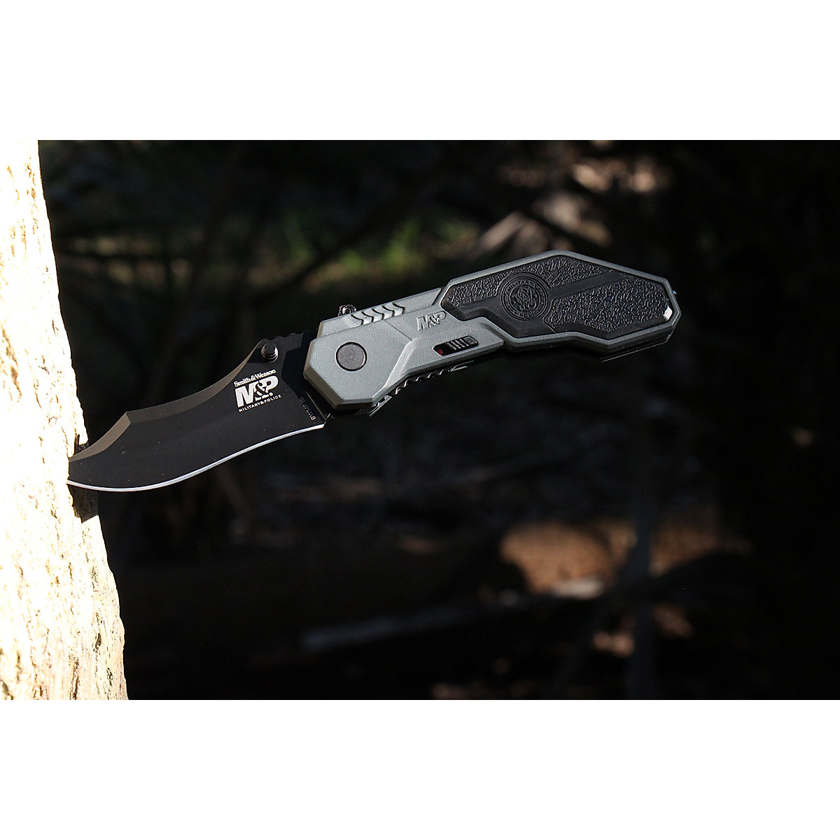 Smith & Wesson M&P SWMP1B 7.1in High Carbon S.S. Assisted Folding Knife with 2.9in Clip Point Blade and Aluminum Handle for Tactical, Survival and EDC,Black