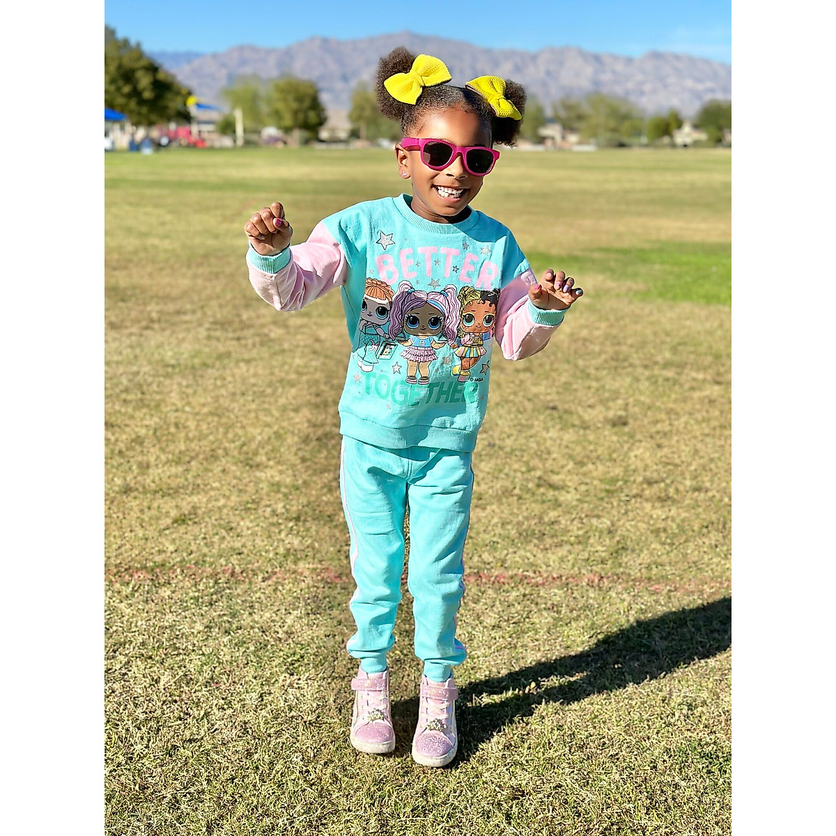 L.O.L. Surprise! Unity Flipside Marine Q.T. Little Girls Fleece Pullover Sweatshirt and Jogger Pants Set Pink/Green 6-6X