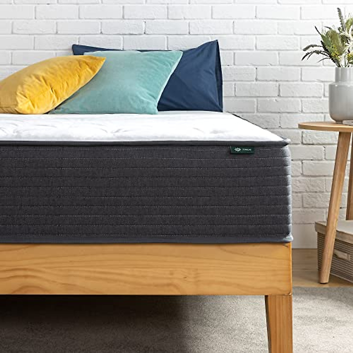 Zinus 10 Inch Comfort Essential Pocket Spring Hybrid Mattress/Pressure Relieving Support/CertiPUR-US Certified/Mattress-in-a-Box, Twin