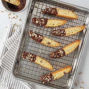 Nordic Ware Naturals® Quarter Sheet with Oven-Safe Nonstick Grid