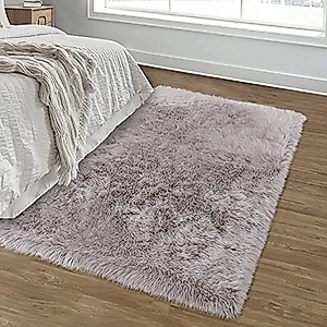 CAROMIO Shaggy Soft Faux Sheepskin Fur Area Rugs Floor Mat Luxury Beside Carpet Decorative Plush Shag Furry Carpet for Bedroom Living Room Floor, Grey, 4 x 6 Feet, Rectangle
