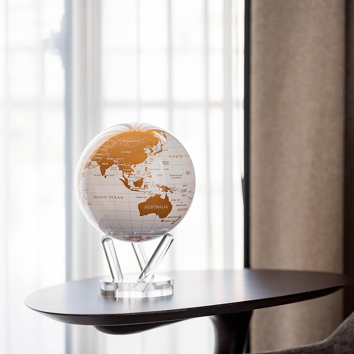 MOVA Globe Metallic White and Gold 6"