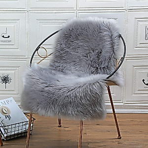 HLZHOU Soft Faux Fur Rug White Sheepskin Chair Cover Seat Pad Shaggy Area Rugs for Bedroom Sofa Living Room Floor (Gray, 2x3 Feet)