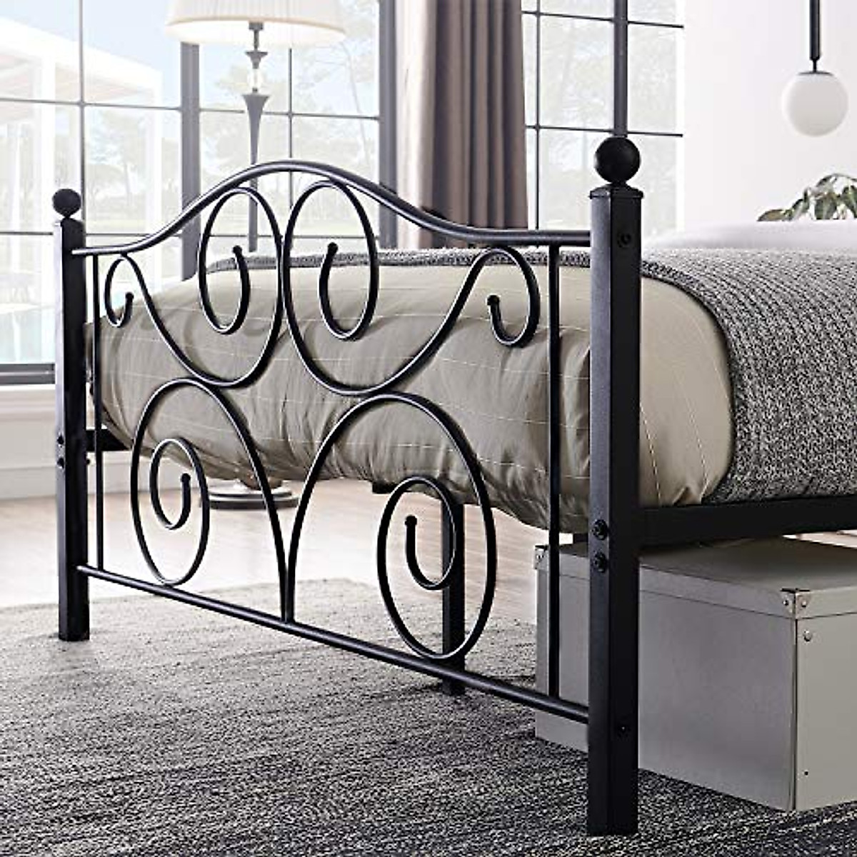 VECELO Metal Bed Frame with Headboard and Footboard, Iron Mattress Foundation No Box Spring Needed, Heavy Duty/Easy Set Up, Queen, Black