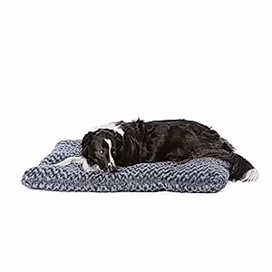 Amazon Basics Plush Pet Bed and Dog Crate Pad, Large, 40 x 27 x 3.5 Inches, Gray Swirl