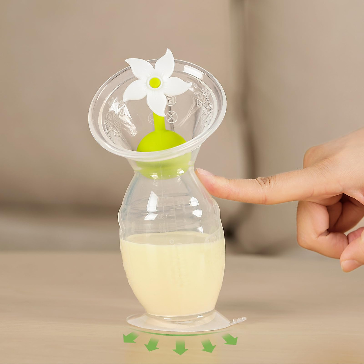 haakaa Manual Breast Pump Silicone Milk Saver for Breastfeeding Moms 4oz