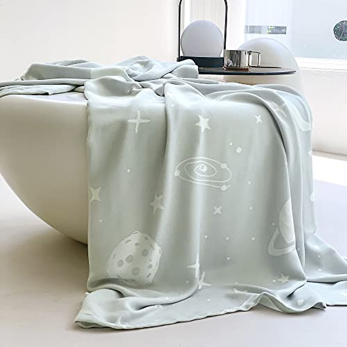 AmyHomie Cooling Blanket for Kids, Soft Comfy Summer Throw Blankets for Hot Sleepers, Kids Blanket for Children Ages 1-12 Cool Blanket for Boys Girls(50×60in,Grey Space)