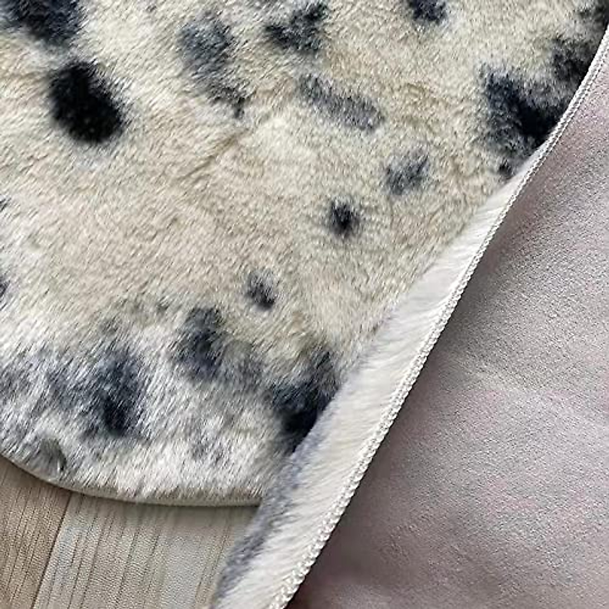 Faux Cowhide Rug Cow Print Area Rug Medium Animal Print Rug Faux Fur Cowhide Skin Carpet Western Decor Gray and White 2.8ft x 3.6ft/ 33.5in x 43.3in